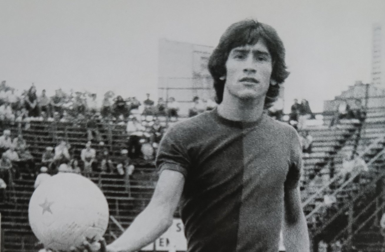 Falleció Hugo Villaverde, una gloria del fútbol argentino que se formó ...