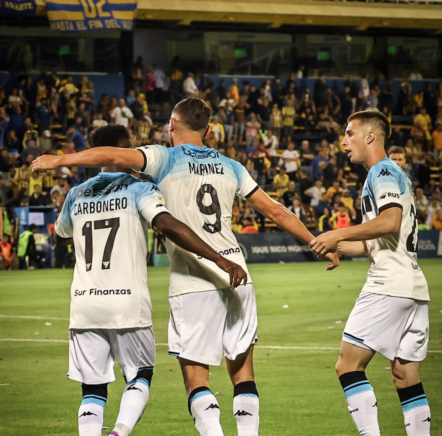 Racing enfrenta a Estudiantes con la obligación de ganar para seguir en ...