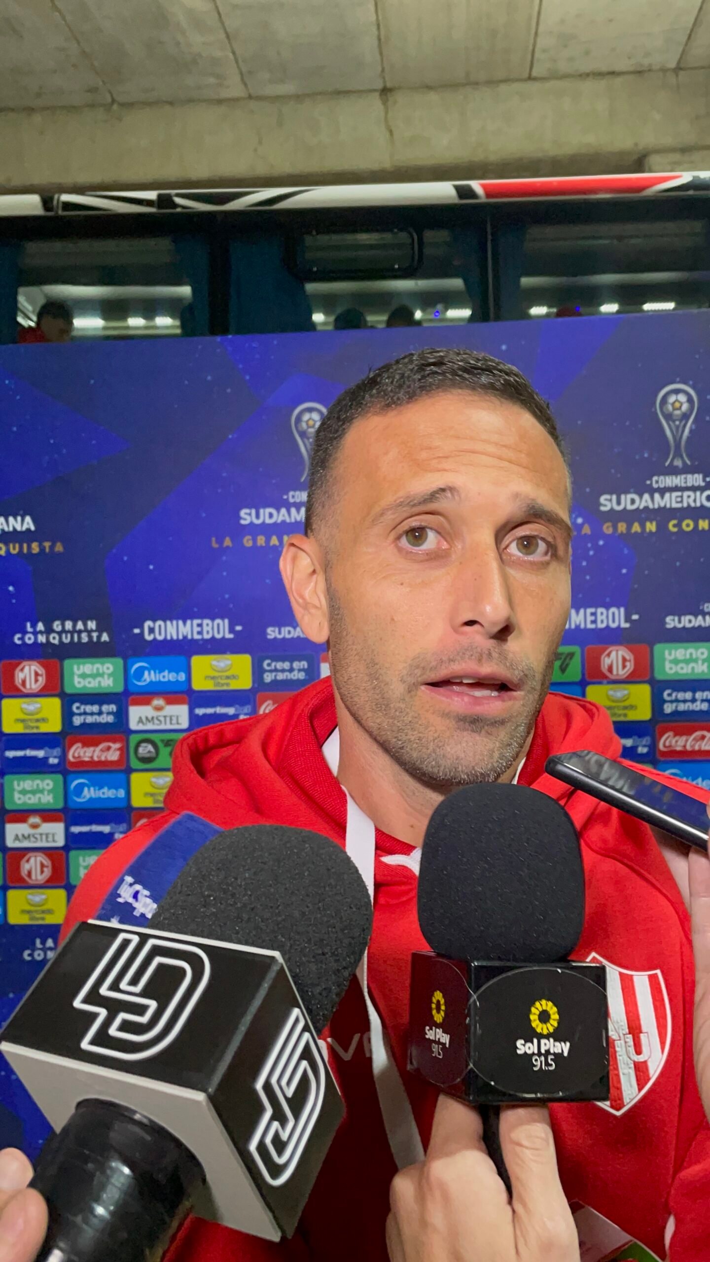 Claudio Corvalán: «Cuatro días atrás no servíamos ninguno y hoy somos ...