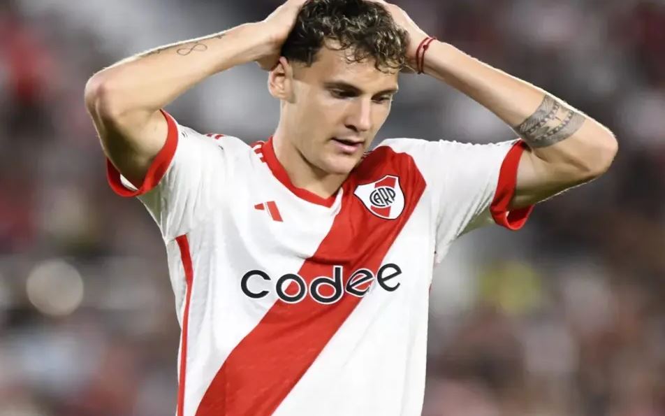 VIDEO PENAL PARA RIVER ANULADO x el VAR y amarilla a COLIDIO ¿que ...