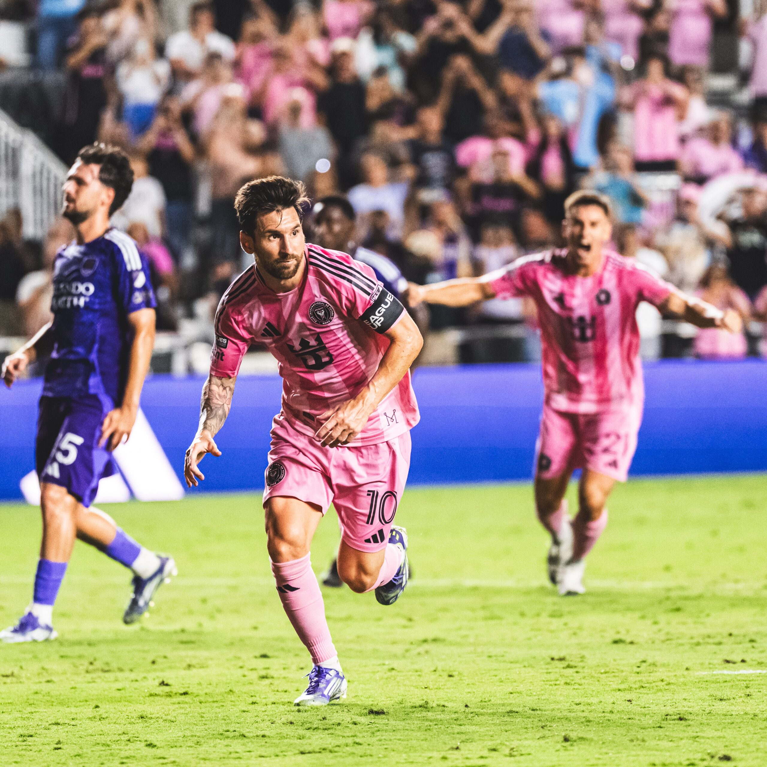 Messi le dió el triunfo al Inter Miami con un doblete sobre Orlando y ...